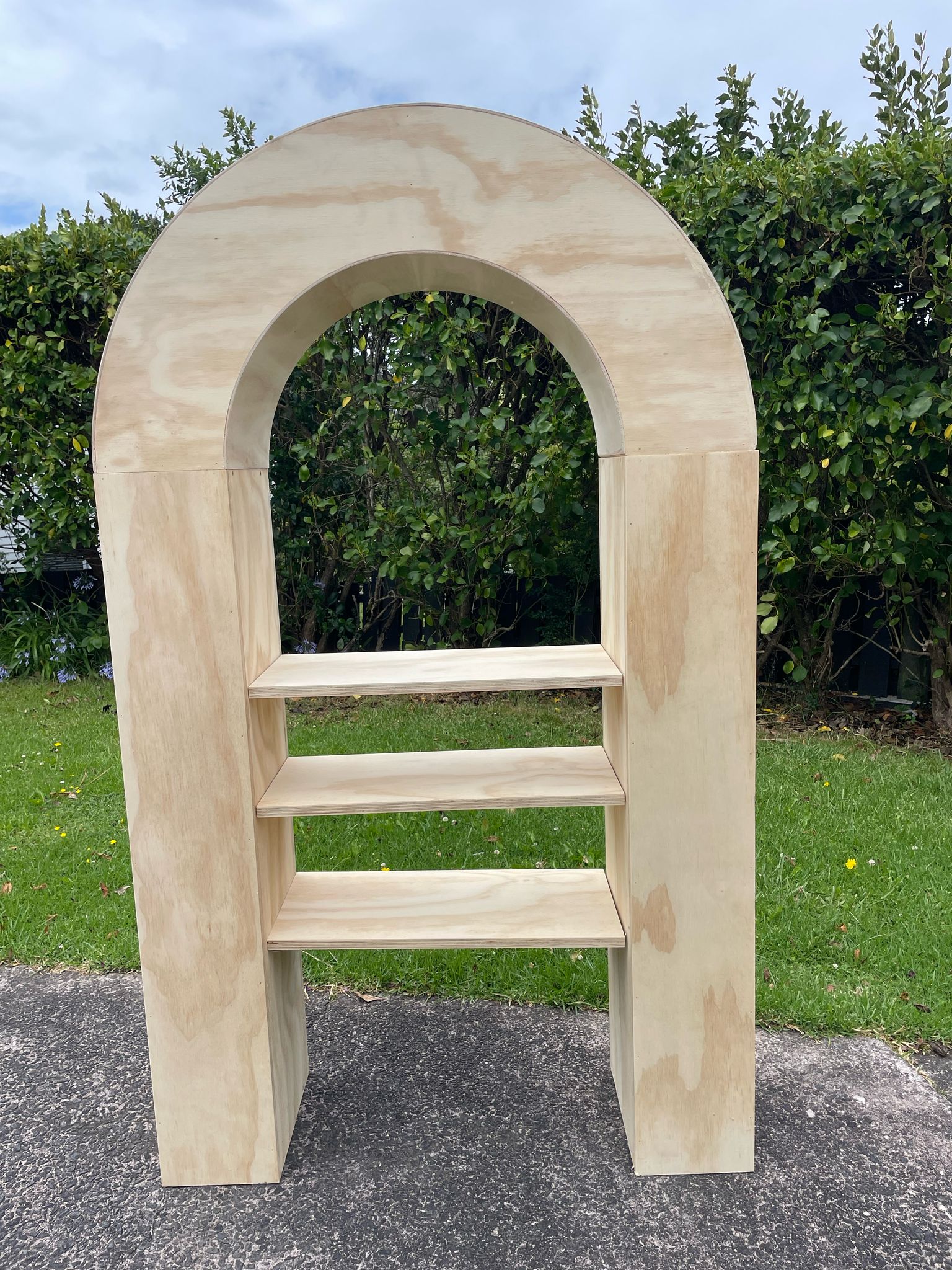 3D Shelf Arch – My Store