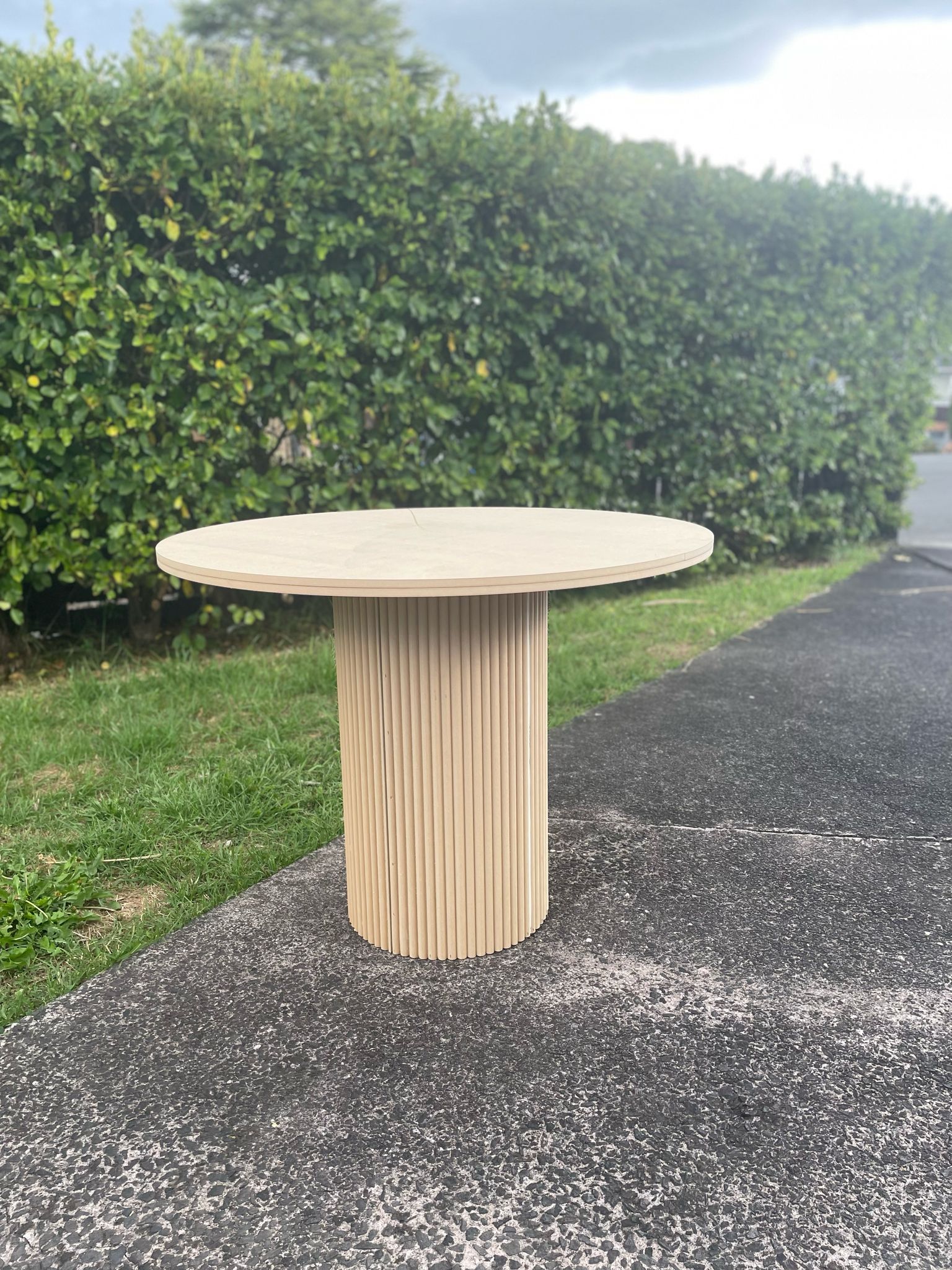 Round Table – My Store